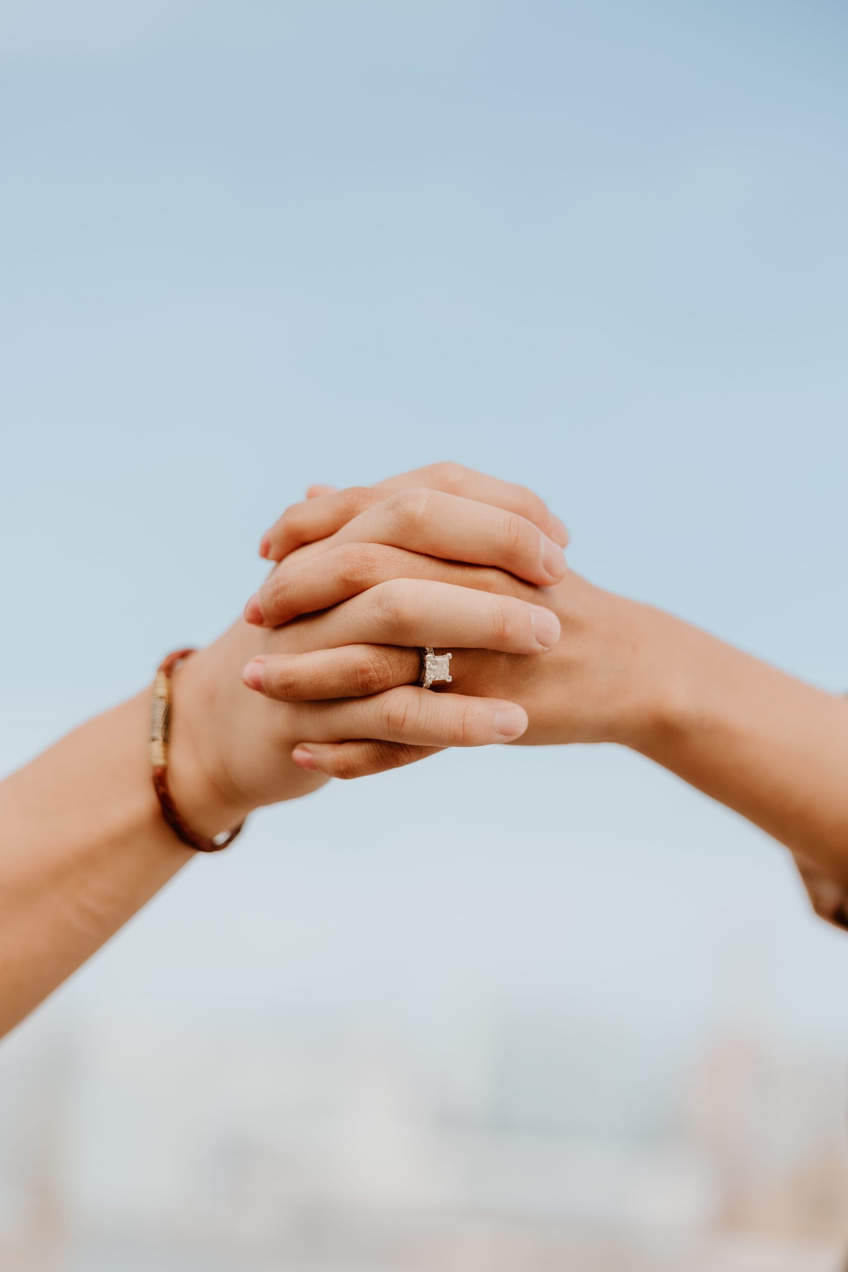Stunning NYC Engagement Photos at Gantry Plaza State Park