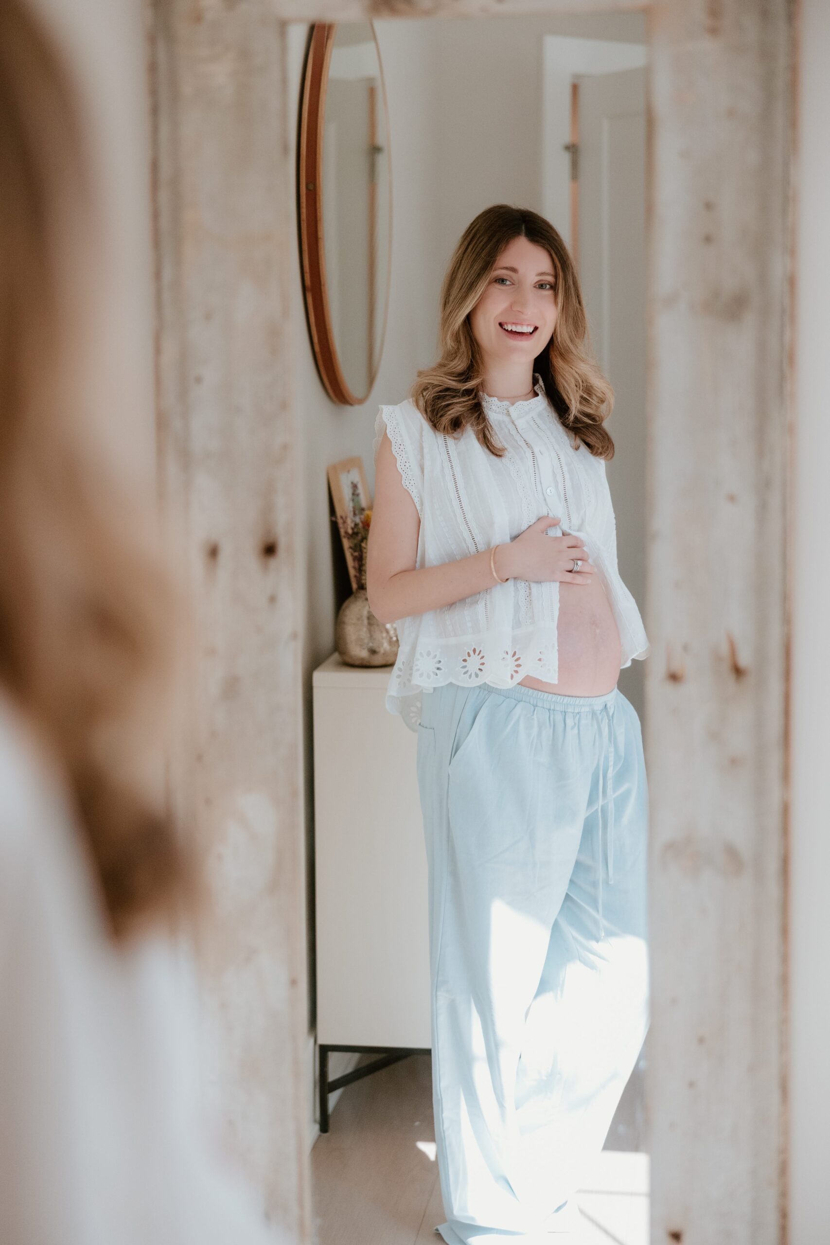 Top 5 Maternity Session Tips (With Natural Light!)